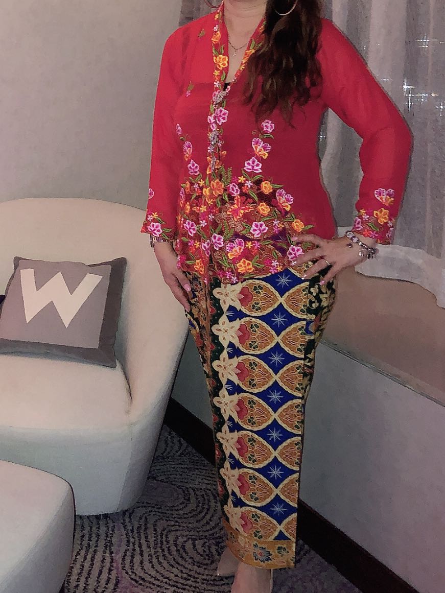 Nonya Peranakan suit, Women's Fashion, Dresses & Sets, Traditional ...