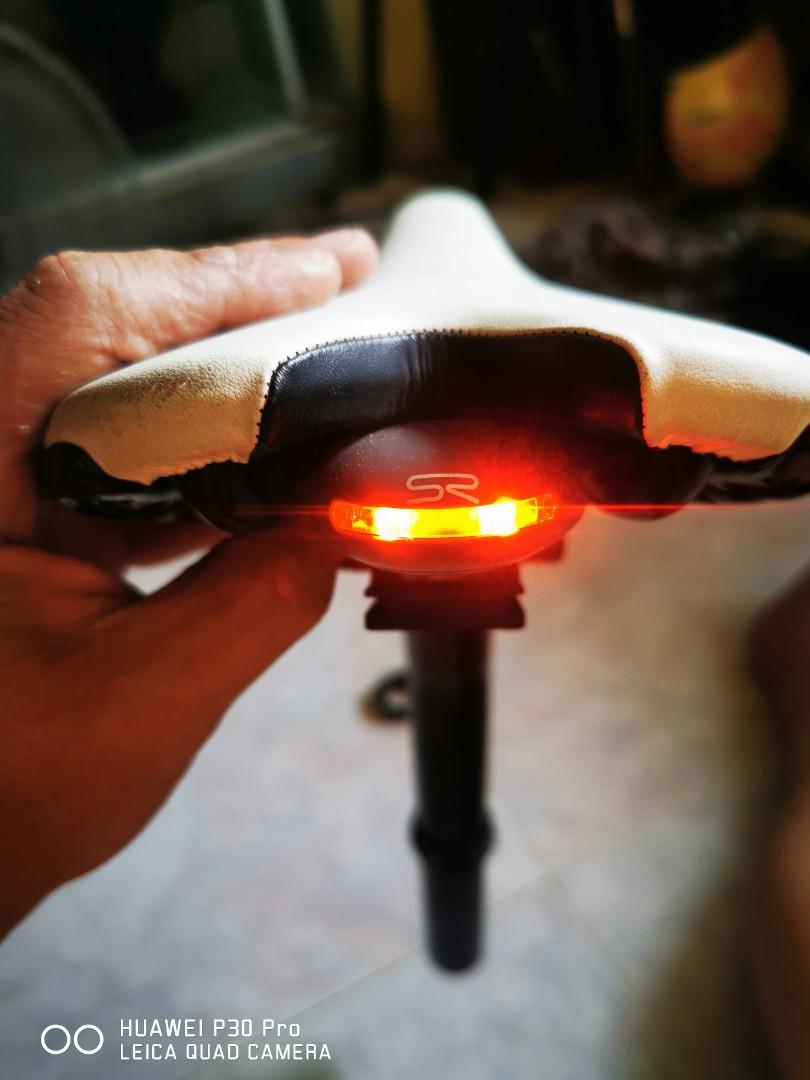 Thomson Masterpiece layback Seat post, seat clamp and fizik saddle ...