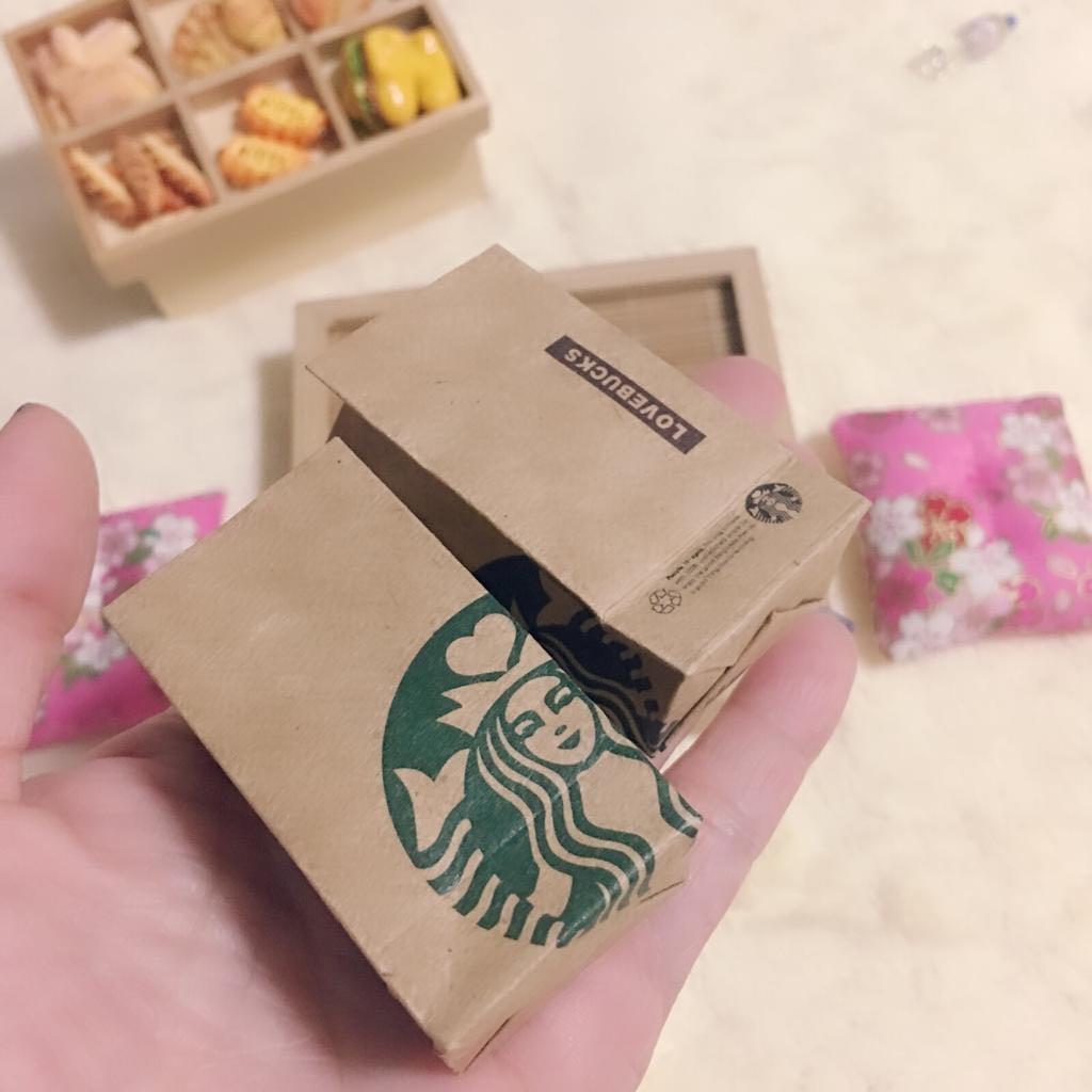 Miniature Dollhouse Collectible Mini Starbucks Meal Set 微缩仿真星巴克套餐 ...