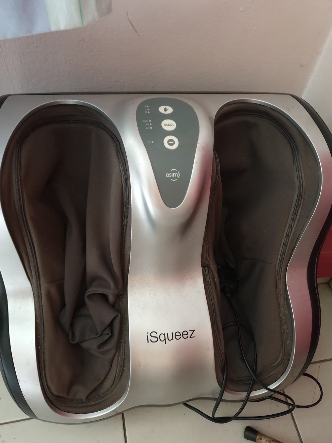Osim iSqueez Foot Massager, Beauty & Personal Care, Foot Care on Carousell