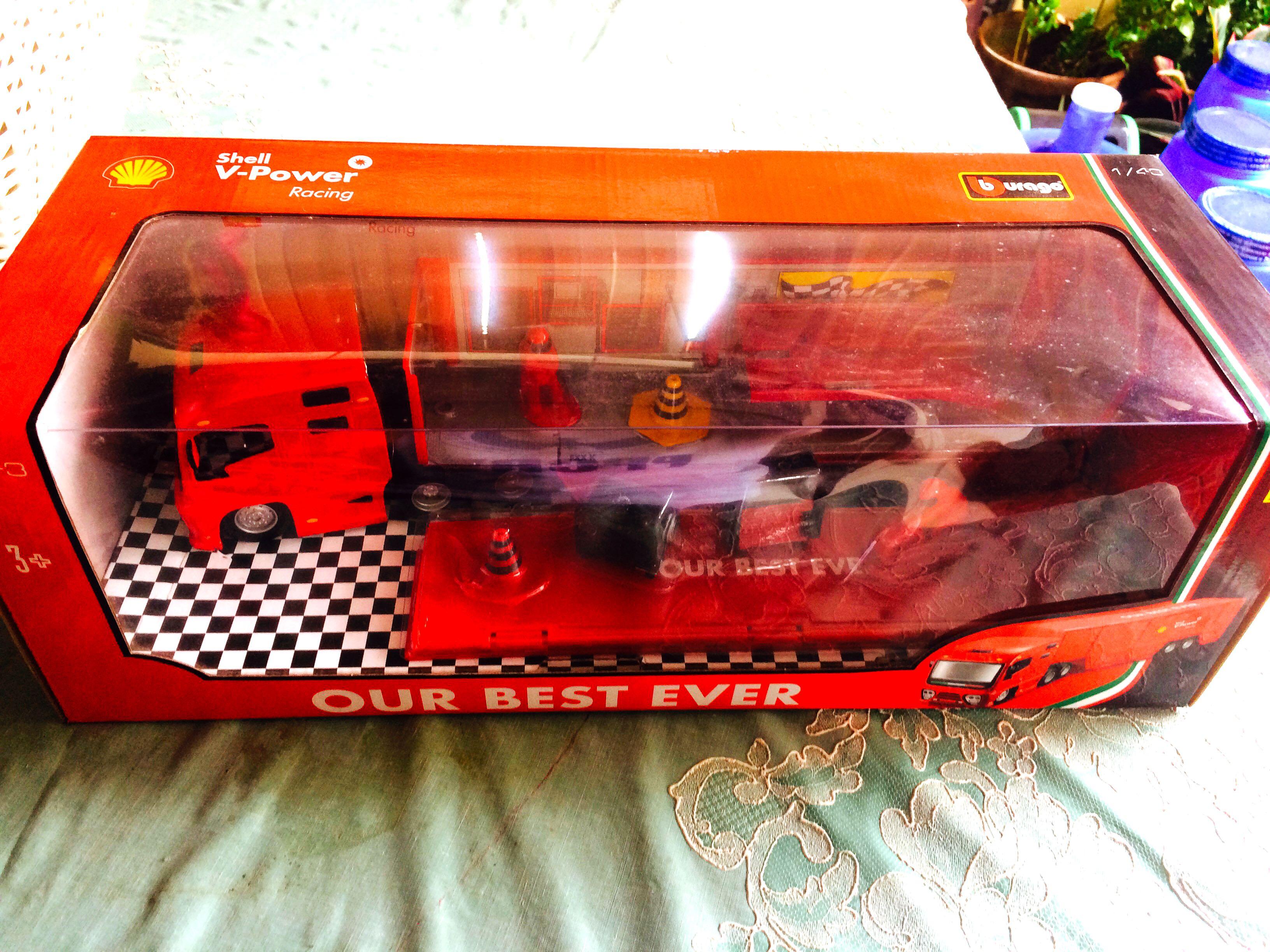 Shell SCUDERIA FERRARI's F1 Hauler Truck 1:43, Hobbies & Toys, Toys ...