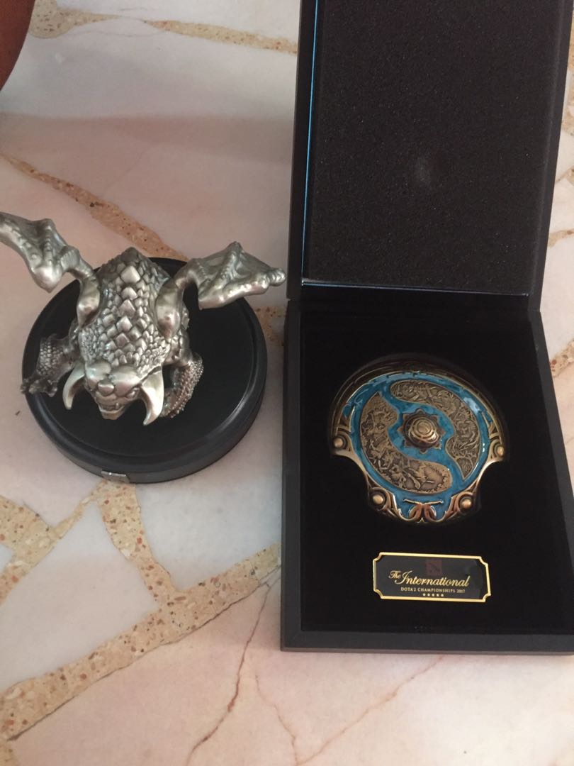 Dota2 2017 aegis and roshan collectable, Video Gaming, Gaming ...