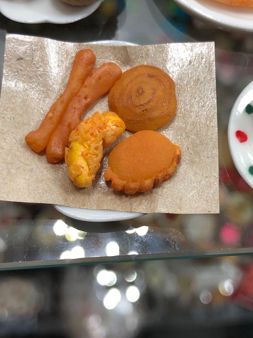 Handmade Miniature Local snacks/Fried Fritters: Pisang Goreng, salted ...