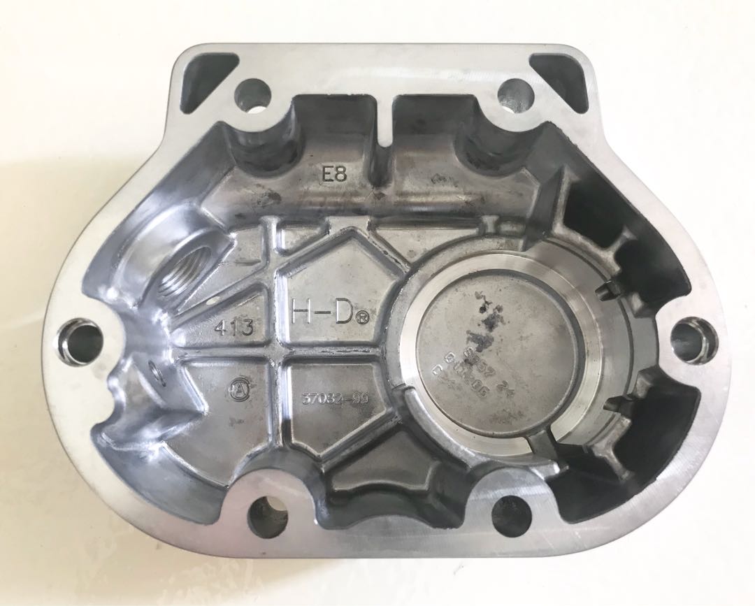 Harley-Davidson 5-speed Transmission Side Cover, Motorcycles ...