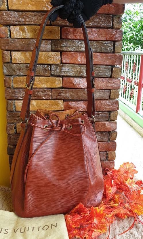 Louis Vuitton Drawstring ( Authentic/Original), Luxury, Bags & Wallets ...