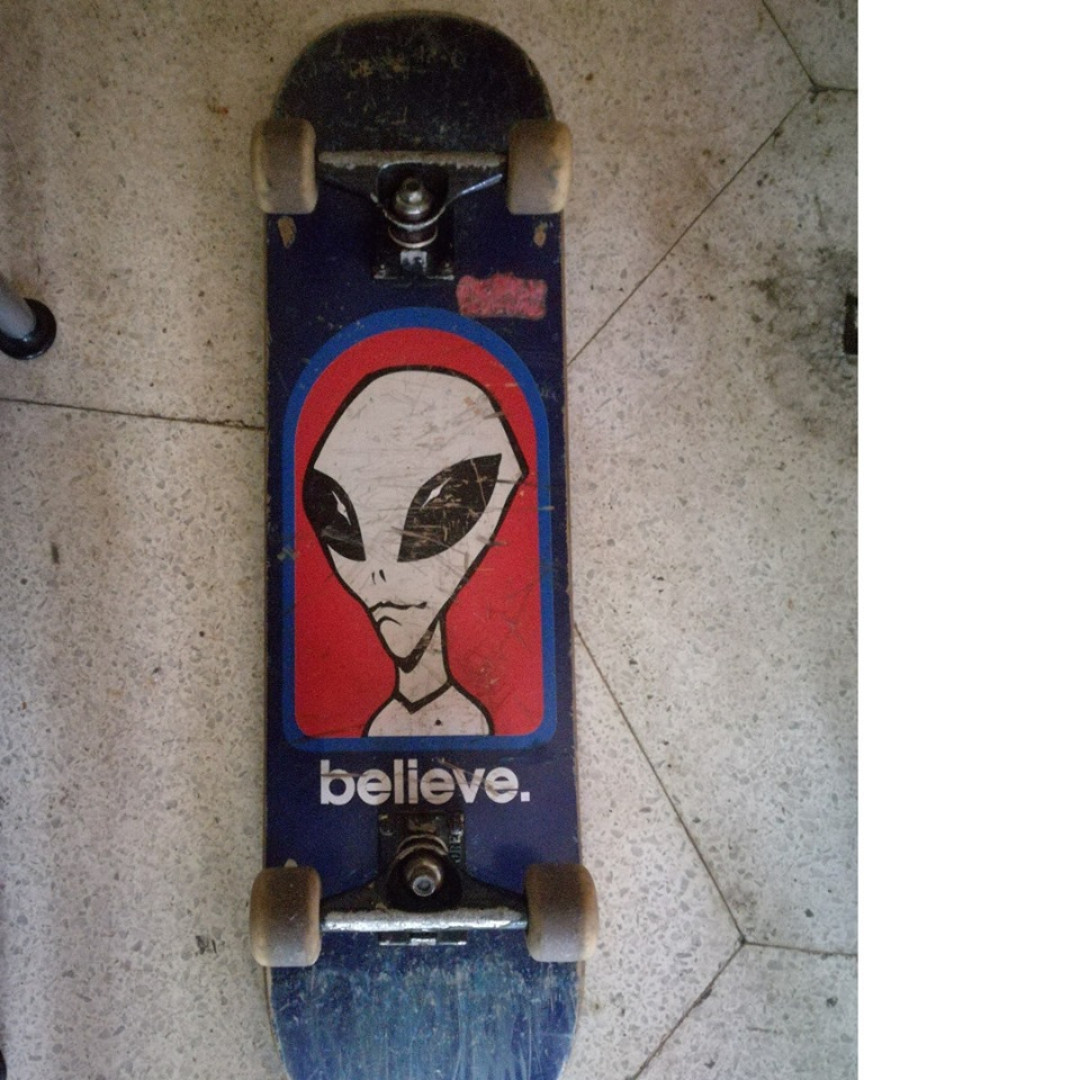 Alien Workshop 8.0 with Venture Trucks Set, Sports Equipment, Sports ...