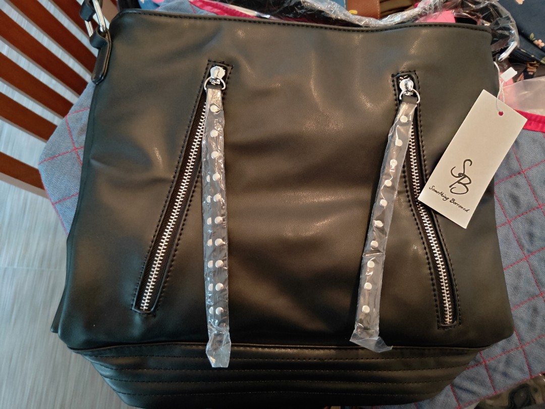 Motor Chic Hobo Bag (Punk rock design), Women's Fashion, Bags & Wallets ...