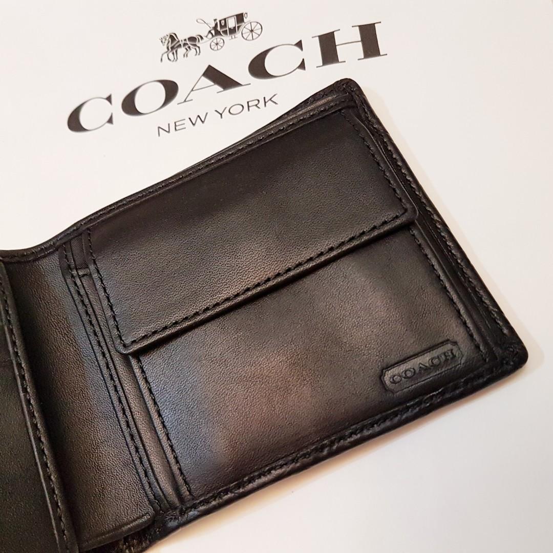 COACH SIGNATURE EMBOSSED BI-FOLD LEATHER WALLET, Men's Fashion, Watches ...