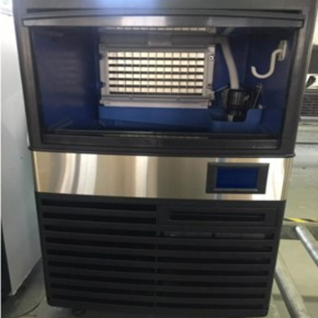ICE MAKER MACHINE PLEASE CONTACT ME FOR MORE DETAILS, Commercial ...