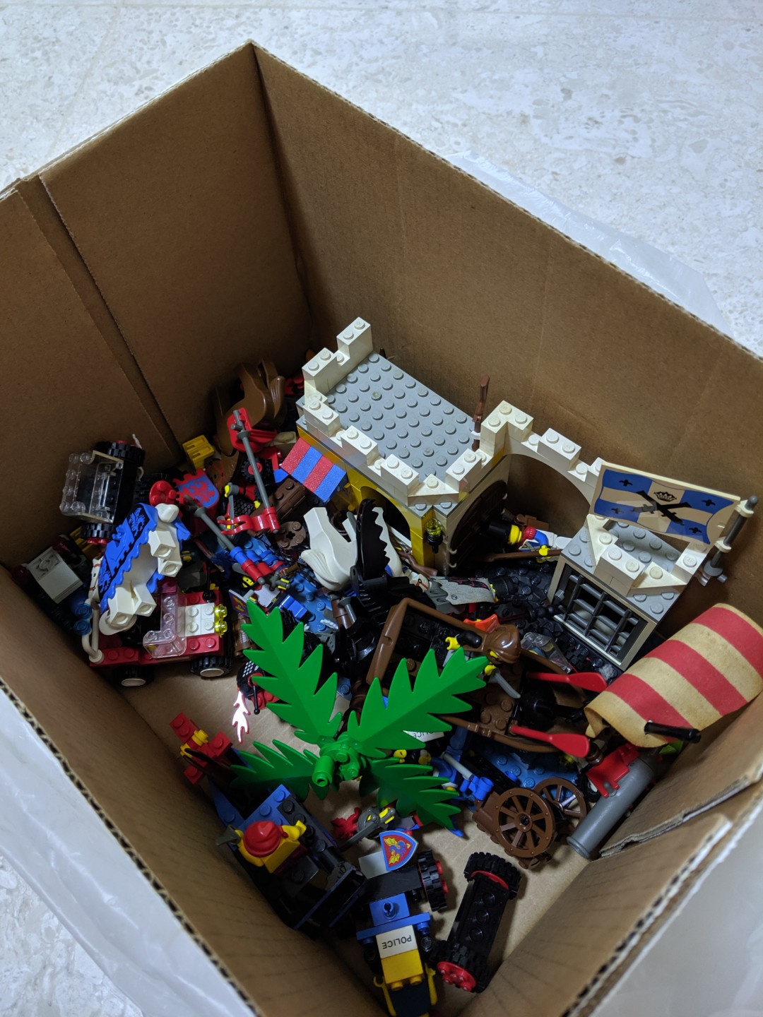 Lego, Hobbies & Toys, Toys & Games on Carousell
