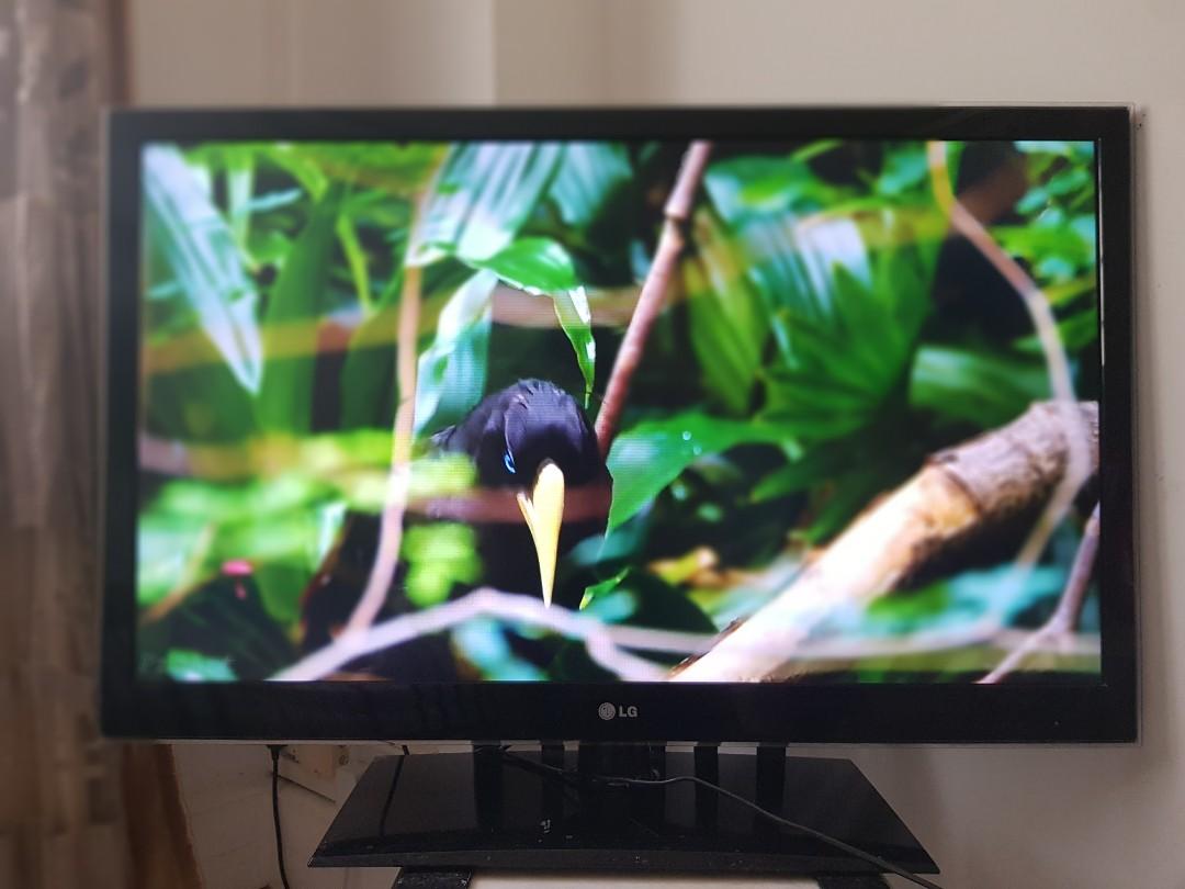 LG 42 Full HD 3D TV -Model 42 LW4500, TV & Home Appliances, TV & Entertainment, TV on Carousell
