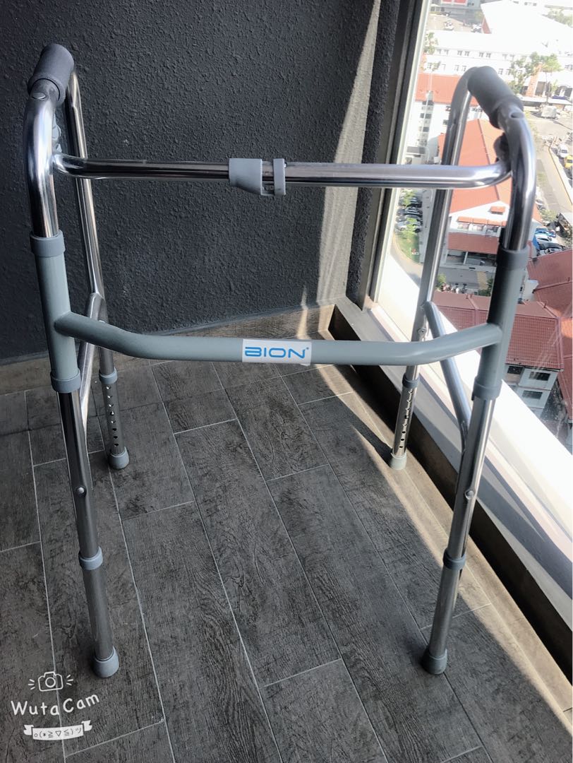 Simple Walker, Health & Nutrition, Assistive & Rehabilatory Aids, Other ...