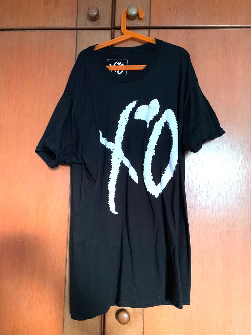 Official The Weeknd Black XO T-Shirt, Men's Fashion, Tops & Sets, Tshirts & Polo Shirts on Carousell