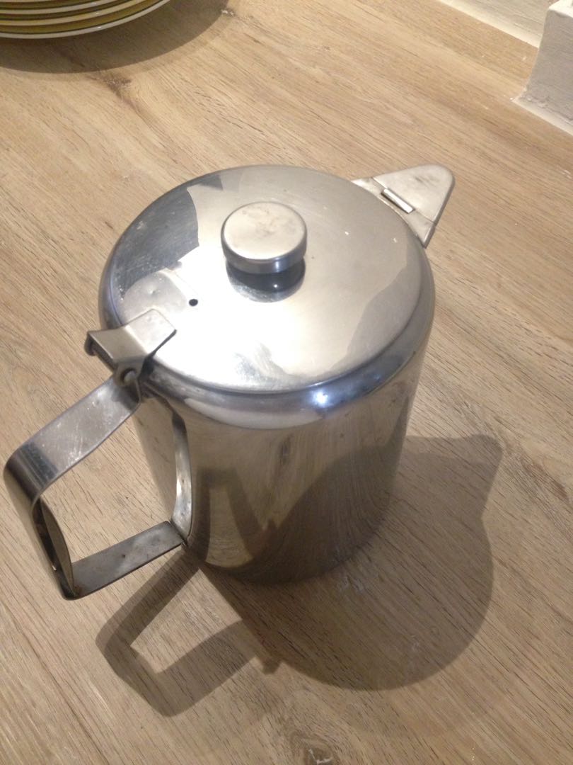Shiny Stainless steel water jar, Home Appliances, Kitchenware on Carousell