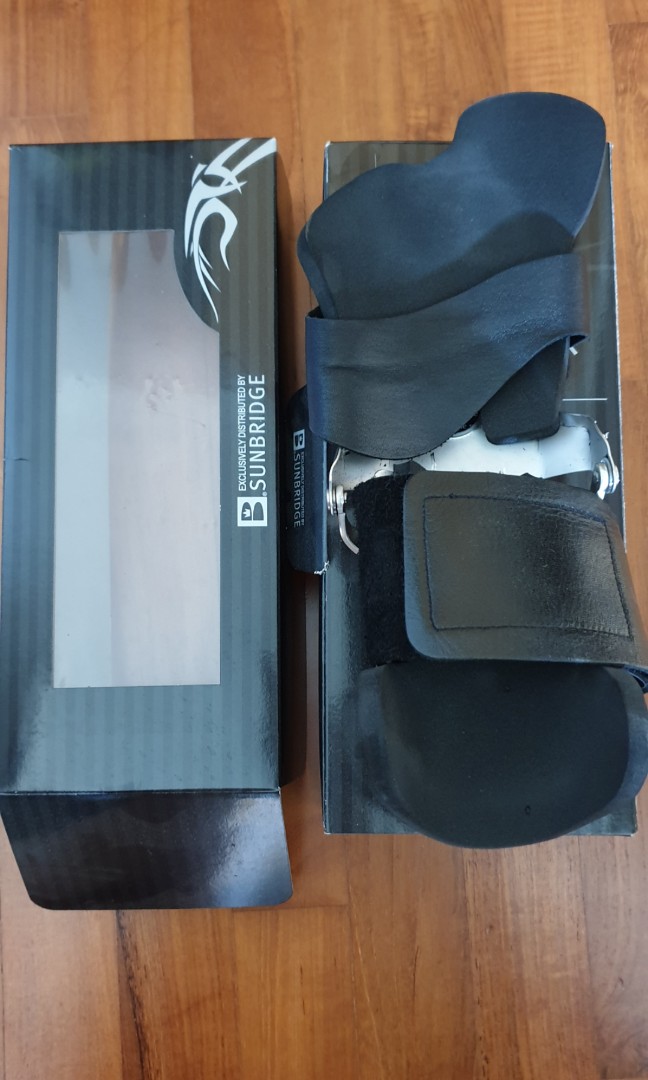 Mechatecter bowling wrist guard, Sports Equipment, Sports & Games ...