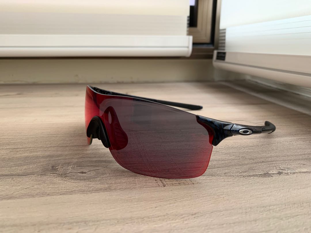 Oakley EVZERO Pitch Red iridium lens, Men's Fashion, Watches ...