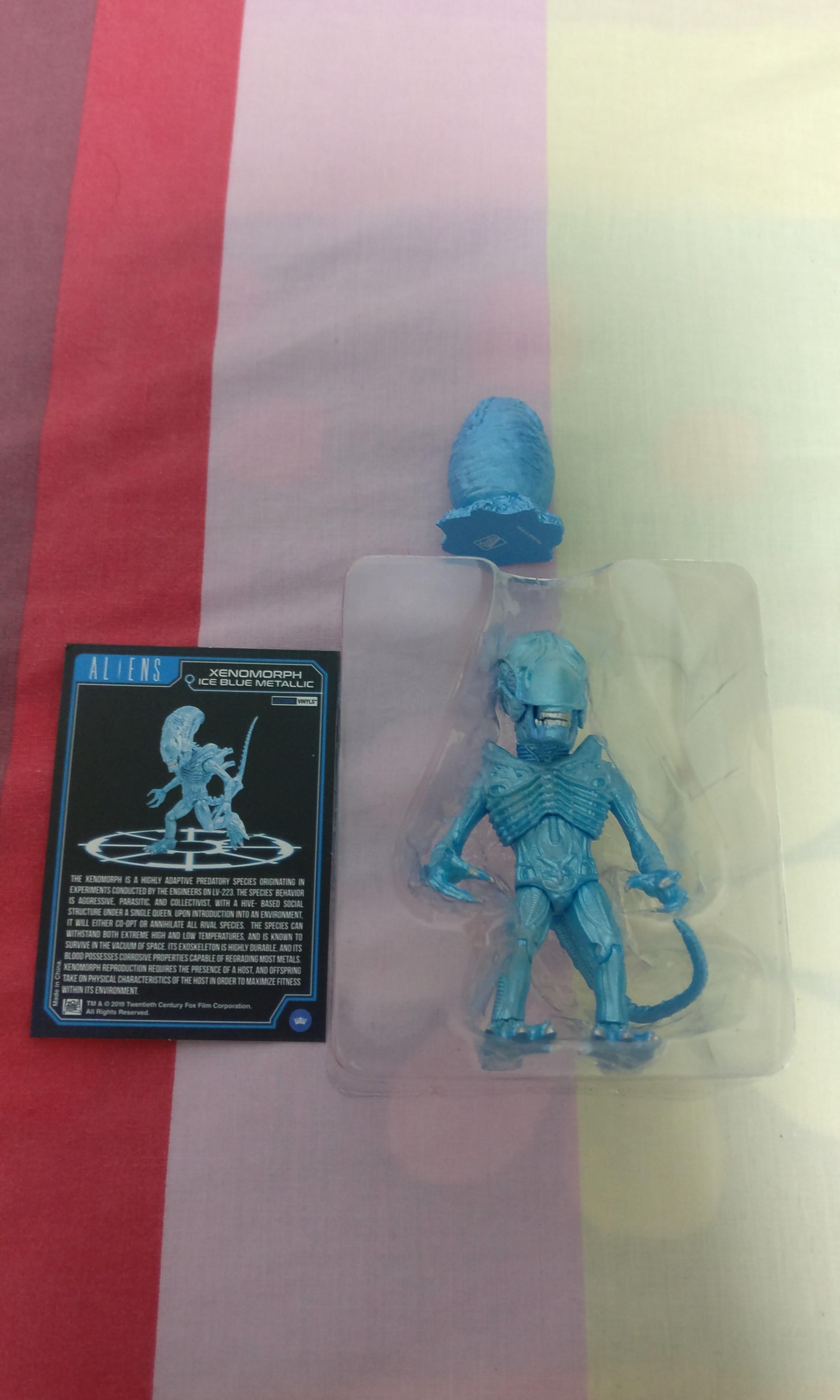 Xenomorph Ice Blue Metallic & ovomorph egg closed, Hobbies & Toys, Toys ...