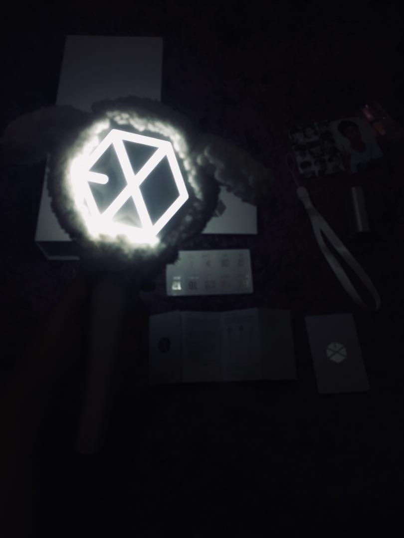 EXO OFFICIAL LIGHT STICK VERSION 2 (include vivi doll + sehun photocard ...