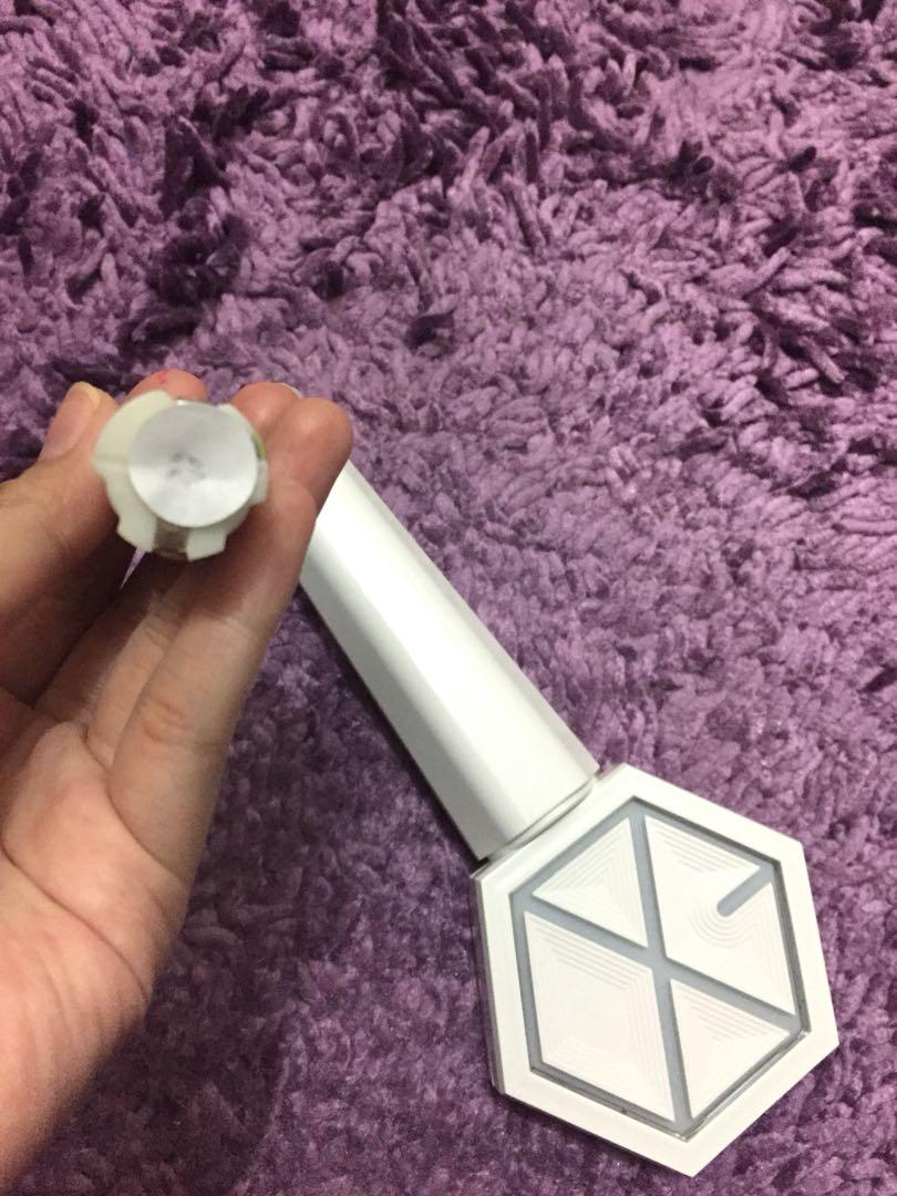 EXO OFFICIAL LIGHT STICK VERSION 2 (include vivi doll + sehun photocard ...