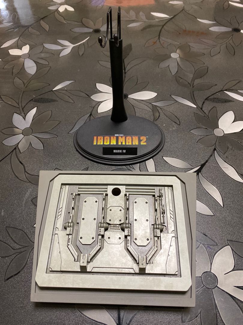 Hot toys Ironman stand, Hobbies & Toys, Toys & Games on Carousell