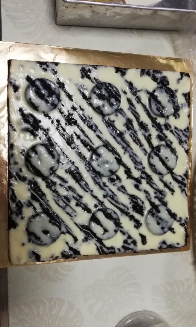 Kek batik oreo melting viral, Food & Drinks, Homemade Bakes on Carousell