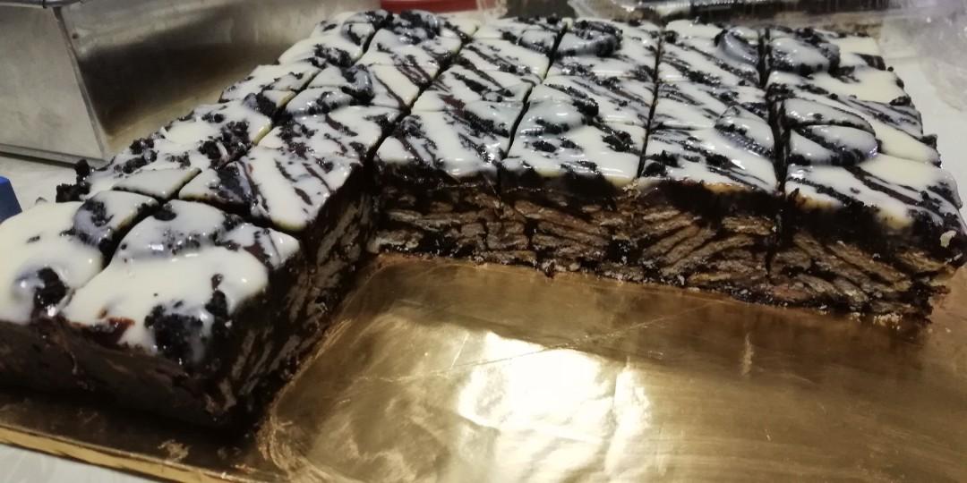 Kek batik oreo melting viral, Food & Drinks, Homemade Bakes on Carousell