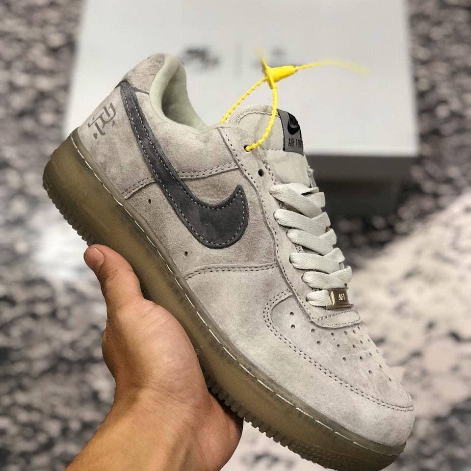 NIKE AIR FORCE 1 GREY SUEDE ORIGINAL, Fesyen Pria, Sepatu , Sneakers di ...
