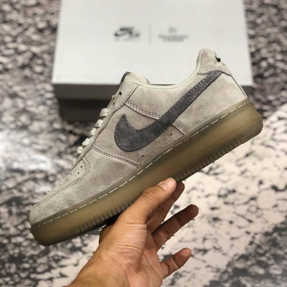 NIKE AIR FORCE 1 GREY SUEDE ORIGINAL, Fesyen Pria, Sepatu , Sneakers di ...