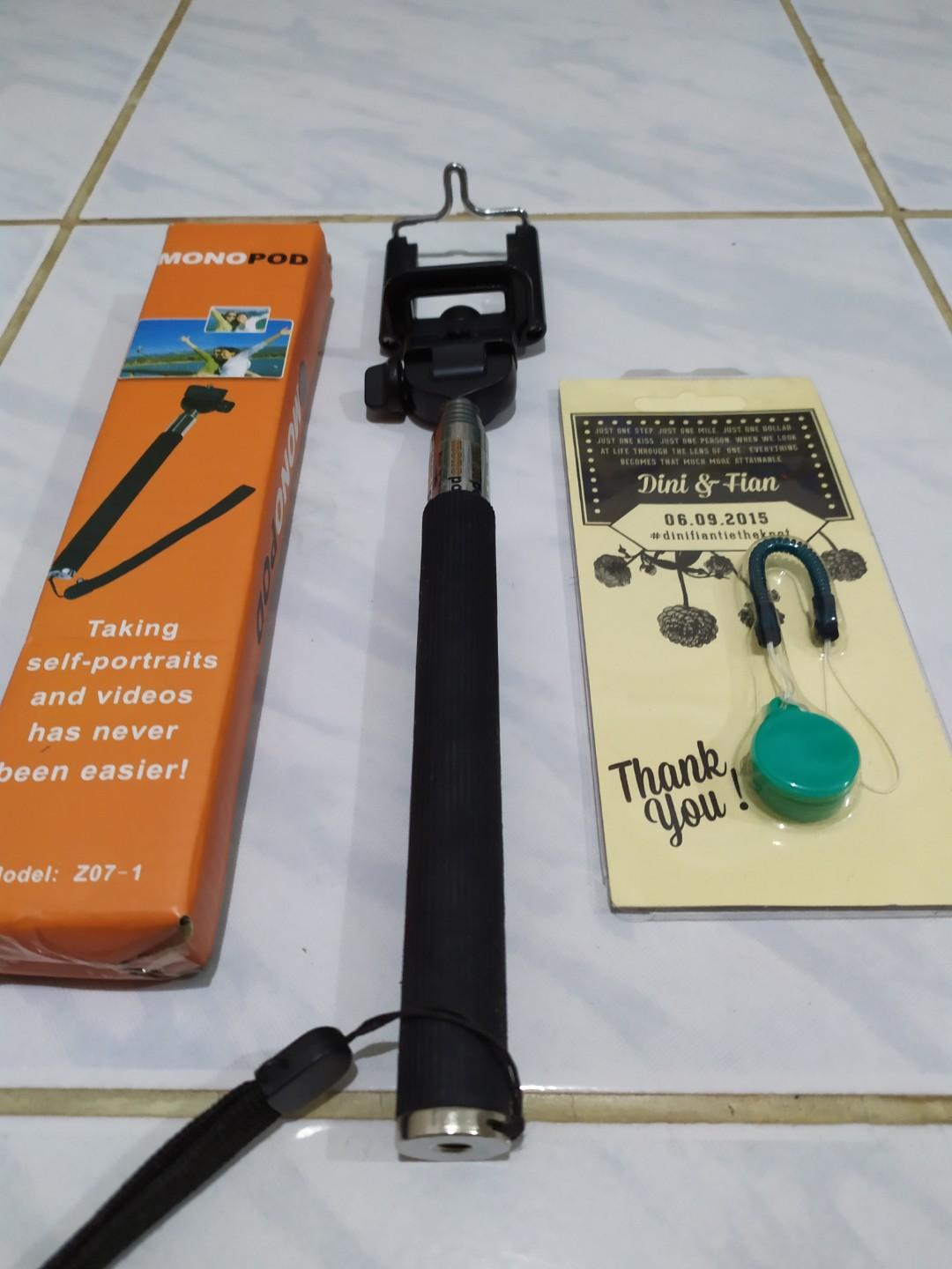 Tongsis Monopod, Fotografi di Carousell