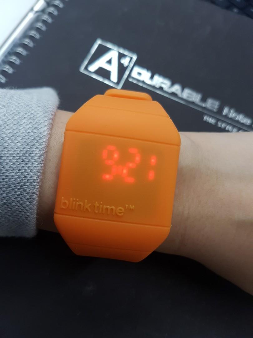 Trendy stylish Digital watch, Mobile Phones & Gadgets, Wearables ...