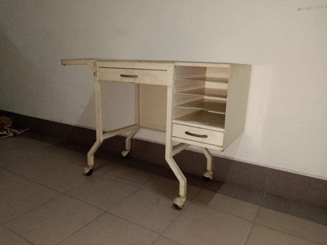 Vintage cream distressed typist typing table, Hobbies & Toys ...