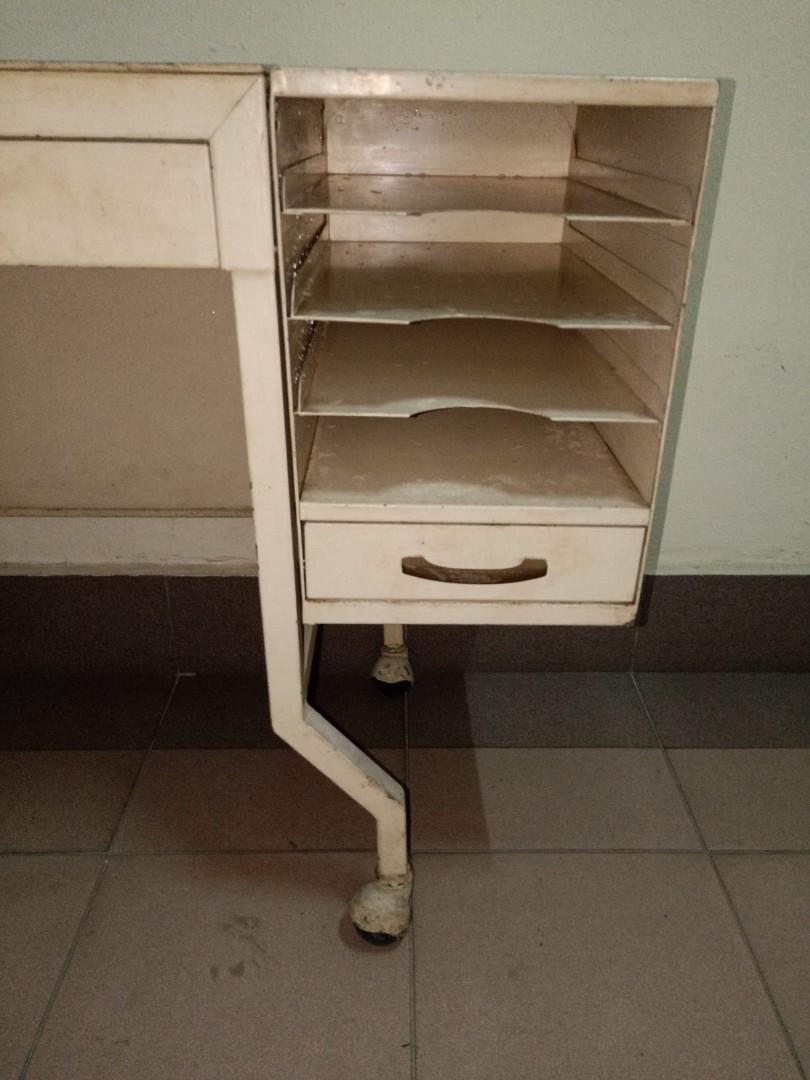 Vintage cream distressed typist typing table, Hobbies & Toys ...