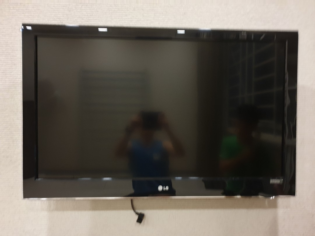 LG LCD TV, TV & Home Appliances, TV & Entertainment, TV on Carousell