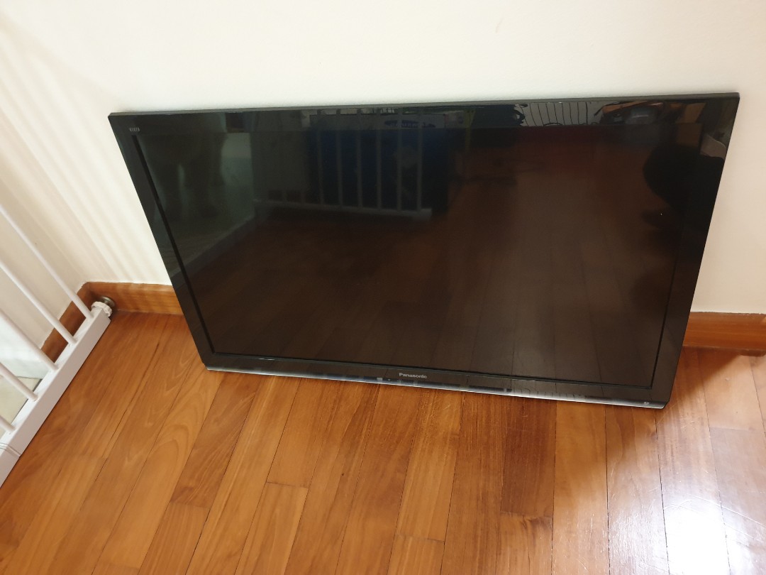 Panasonic 32 inch TV, TV & Home Appliances, TV & Entertainment, TV on ...