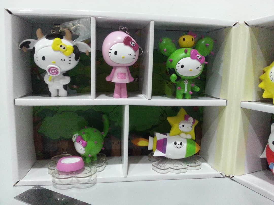 Shell Hello Kitty Tokitoki Collection Set, Everything Else on Carousell