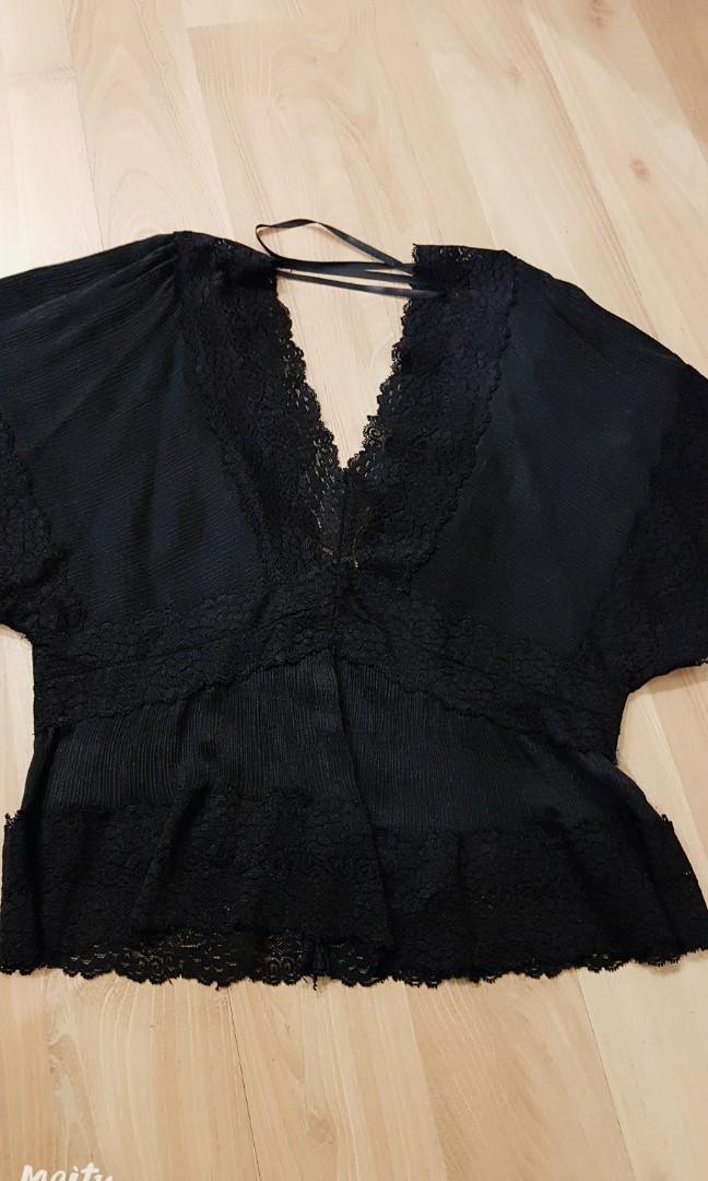 V shape top, Women's Fashion, Tops, Blouses on Carousell