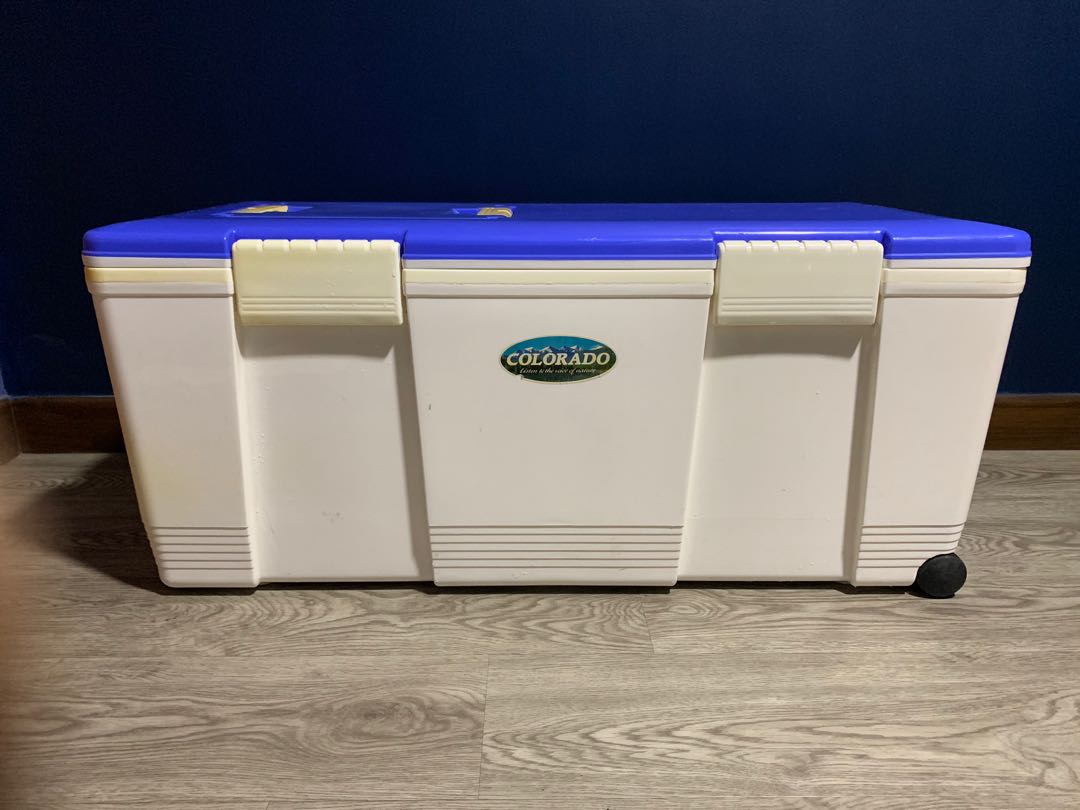 Colorado Cooler box 52L, Everything Else on Carousell