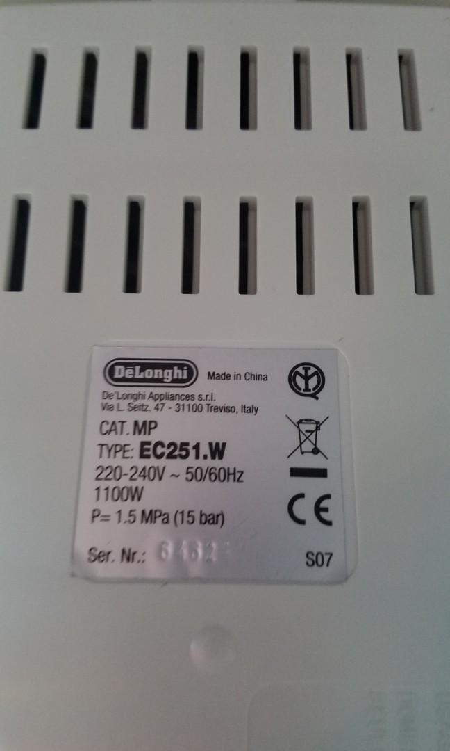 Delonghi 咖啡機EC251.W, 家庭電器, 廚房電器, 咖啡機及咖啡壺 - Carousell