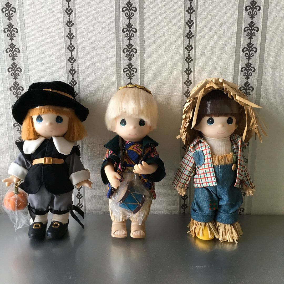 Set of 2 Precious Moments Dolls, Hobbies & Toys, Memorabilia ...