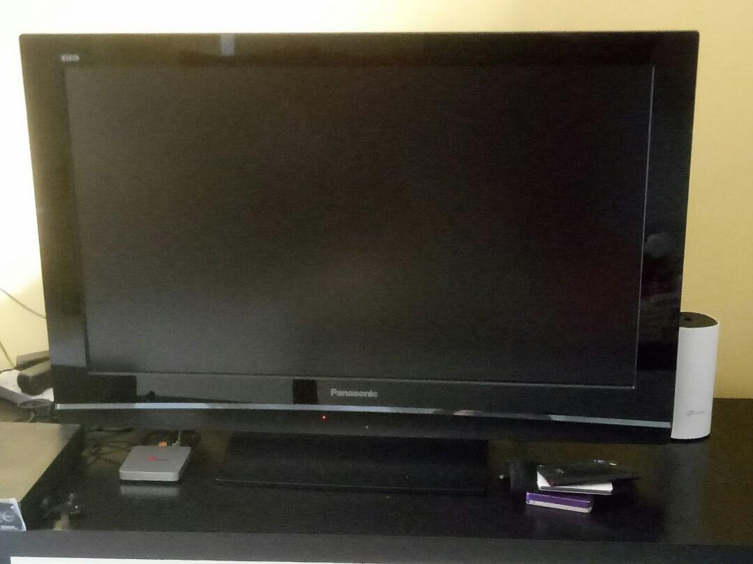 Panasonic 37 inch LCD TV, TV & Home Appliances, TV & Entertainment, TV ...
