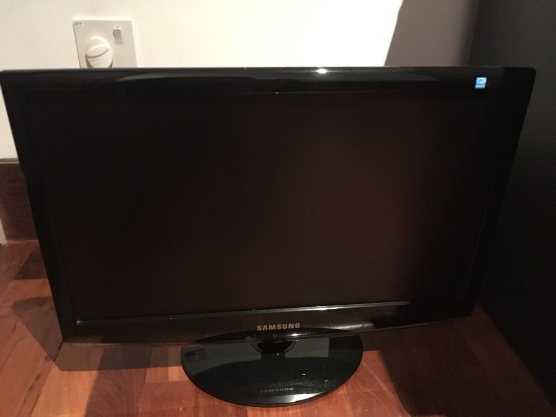 Samsung 17.5 inch monitor, Computers & Tech, Parts & Accessories ...