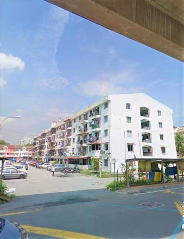 Flat PKNS Taman Sri Subang area Shell dan Sunway Pyramid, Property ...