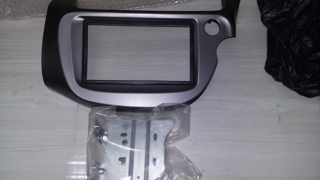 Frame head unit 7 inch honda jazz 2008-2013, Aksesoris Mobil di Carousell