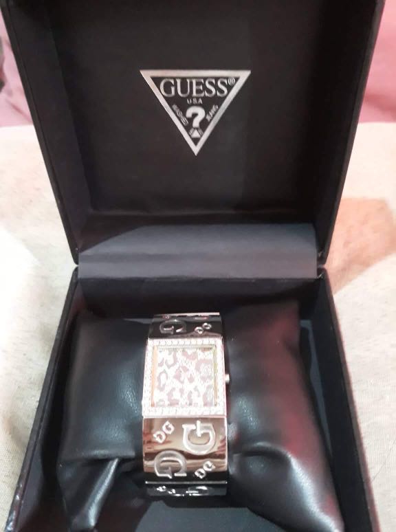 Guess watch original, Women's Fashion, Watches & Accessories, Watches ...