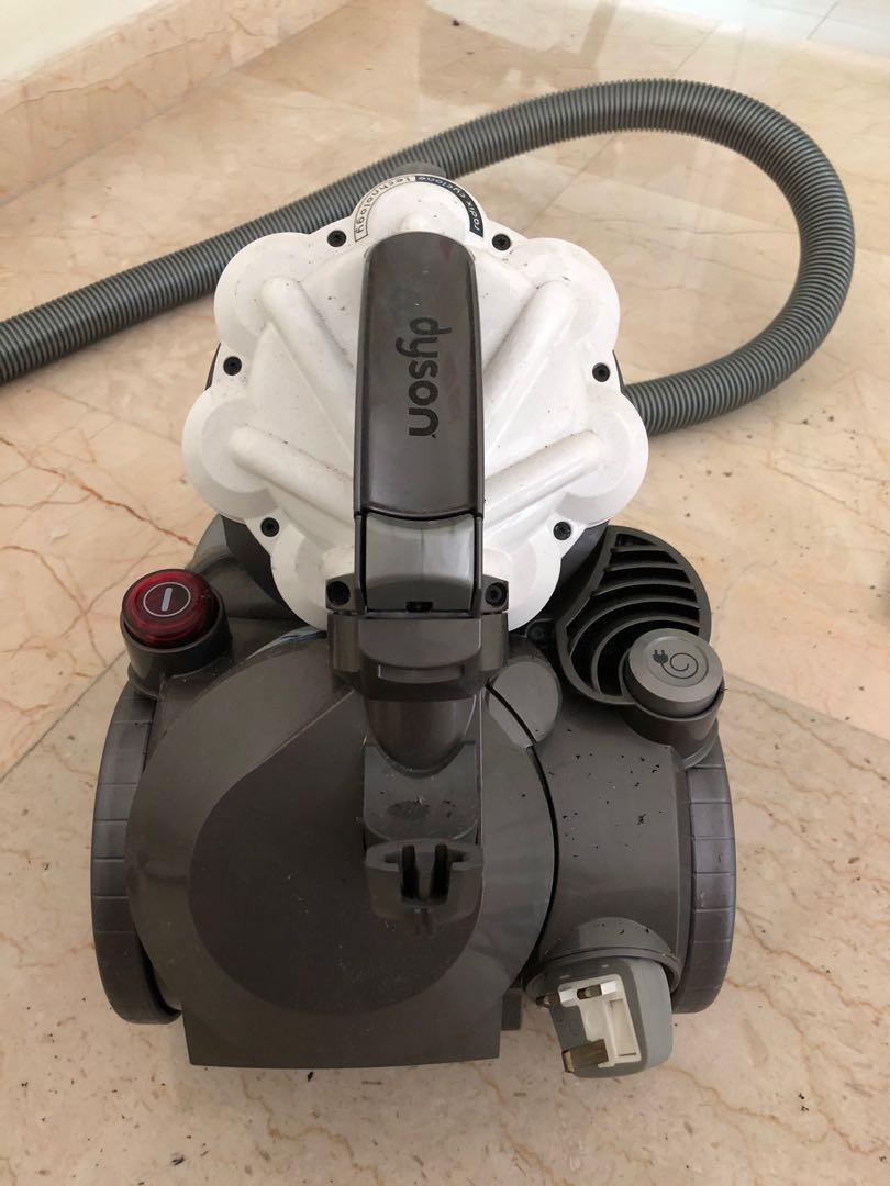 Dyson Vacuum Cleaner, TV & Home Appliances, Vacuum Cleaner ...