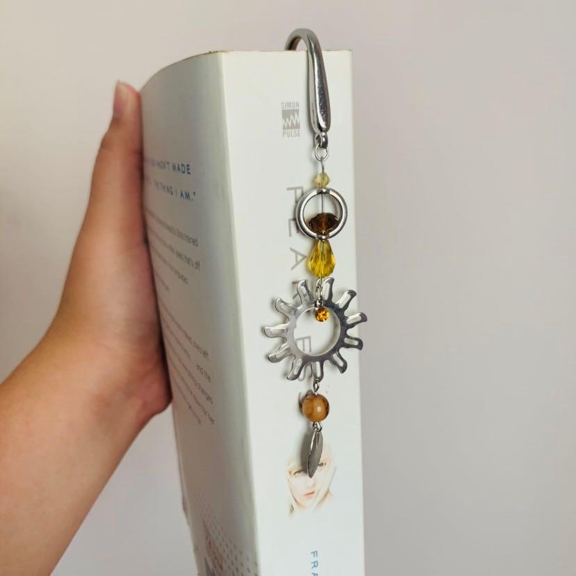 handmade gold sun bookmark, Hobbies & Toys, Stationery & Craft, Handmade Craft on Carousell