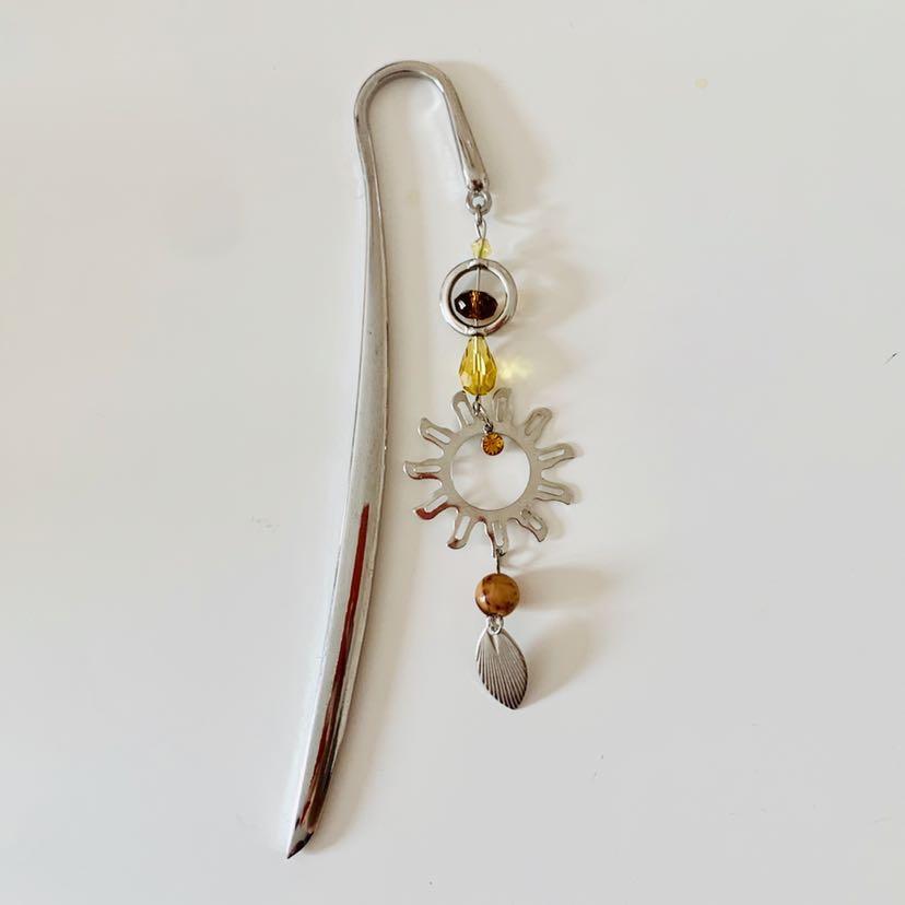 handmade gold sun bookmark, Hobbies & Toys, Stationery & Craft, Handmade Craft on Carousell