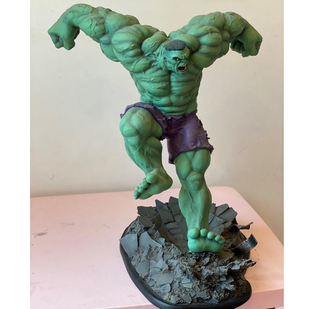 Hulk Comiquette Statue by Sideshow, Hobbies & Toys, Toys & Games on ...