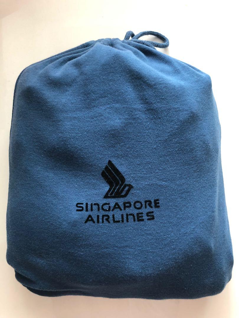 Singapore Airlines SQ SIA First Class pyjamas Givenchy design blue ...