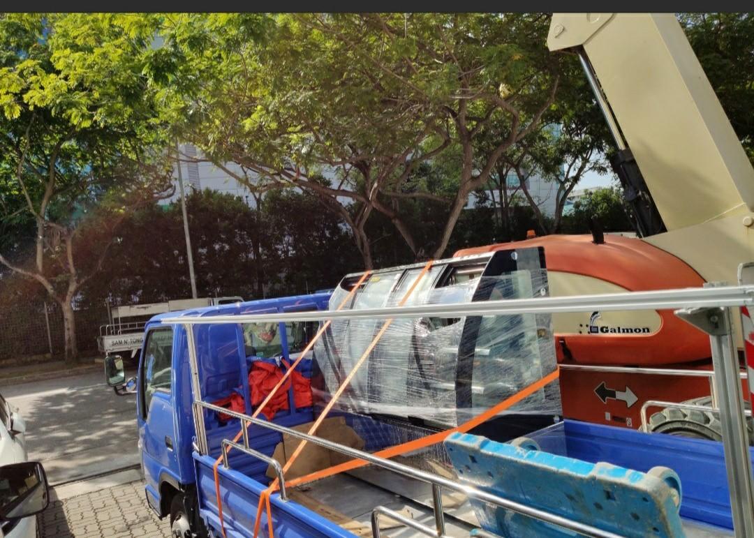 Tailgate Power lift Open top lorry, Everything Else on Carousell